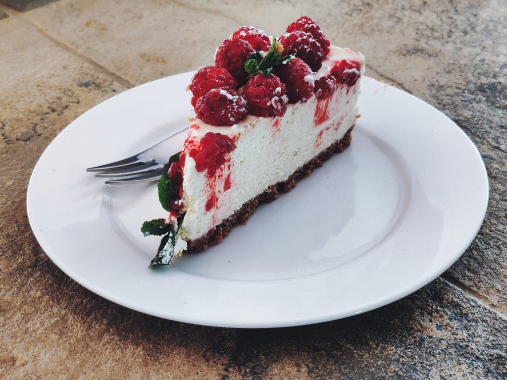 Who Owns The Cheesecake Factory? - Crazy For Business